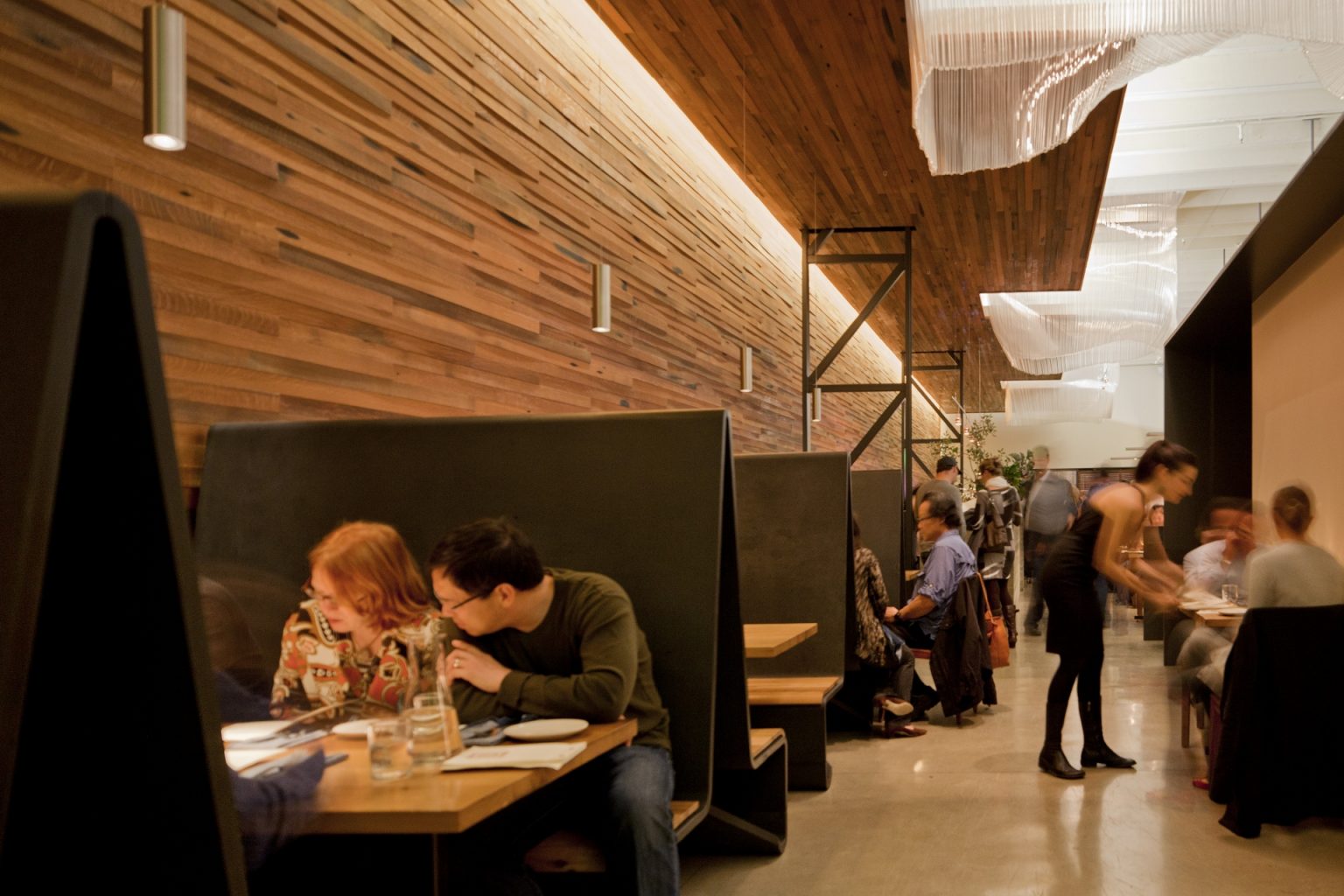 Bar Agricole Banquettes - Aidlin Darling Design